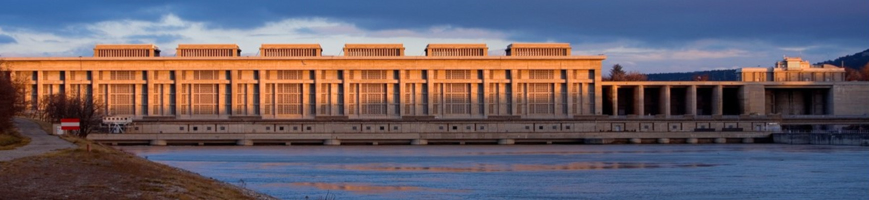 Multi-purpose river development: example of the Rhone River ...